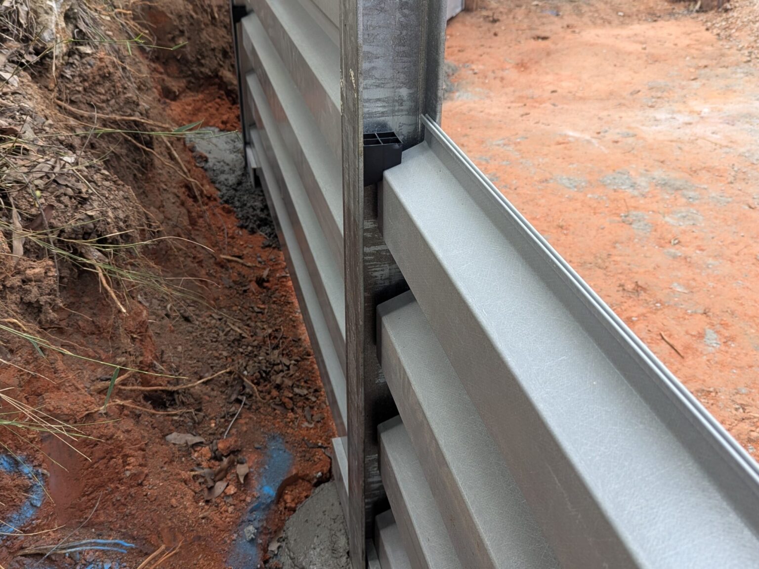 How to build a composite sleeper retaining wall part4 - Narangba Timbers